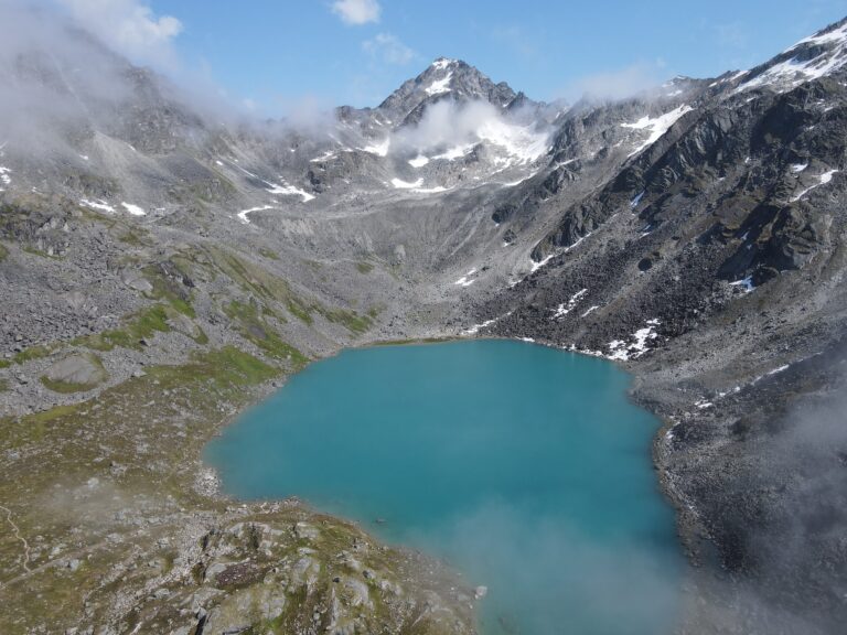 An Unforgettable Day Hike: Reed Lakes Trail - Lita of the Pack